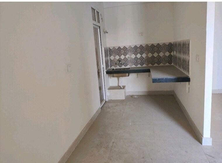 Rental 1 Bedroom 400 Sq.Ft. Apartment in Signature Global Golf Greens ...