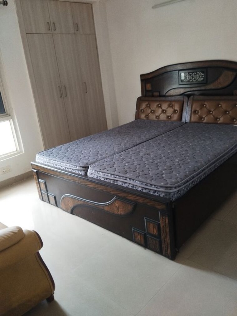 Rental 2 Bedroom 1082 Sq.Ft. Apartment in Supertech Cape Town, Sector ...
