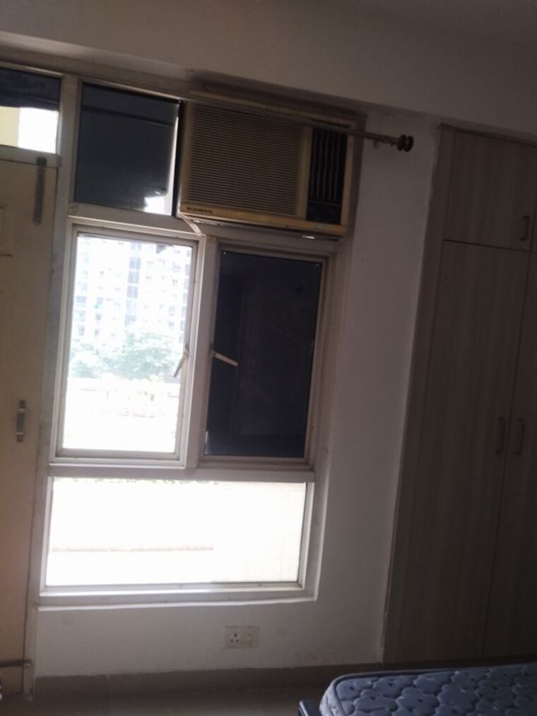 Rental 2 Bedroom 1082 Sq.Ft. Apartment in Supertech Cape Town, Sector ...