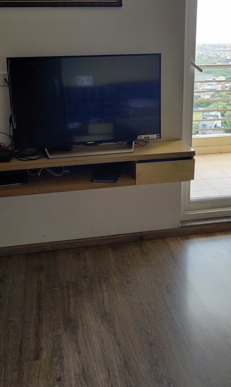 Resale 3.5 Bedroom 2070 Sq.Ft. Apartment in ABA Cleo County, Sector 121 ...