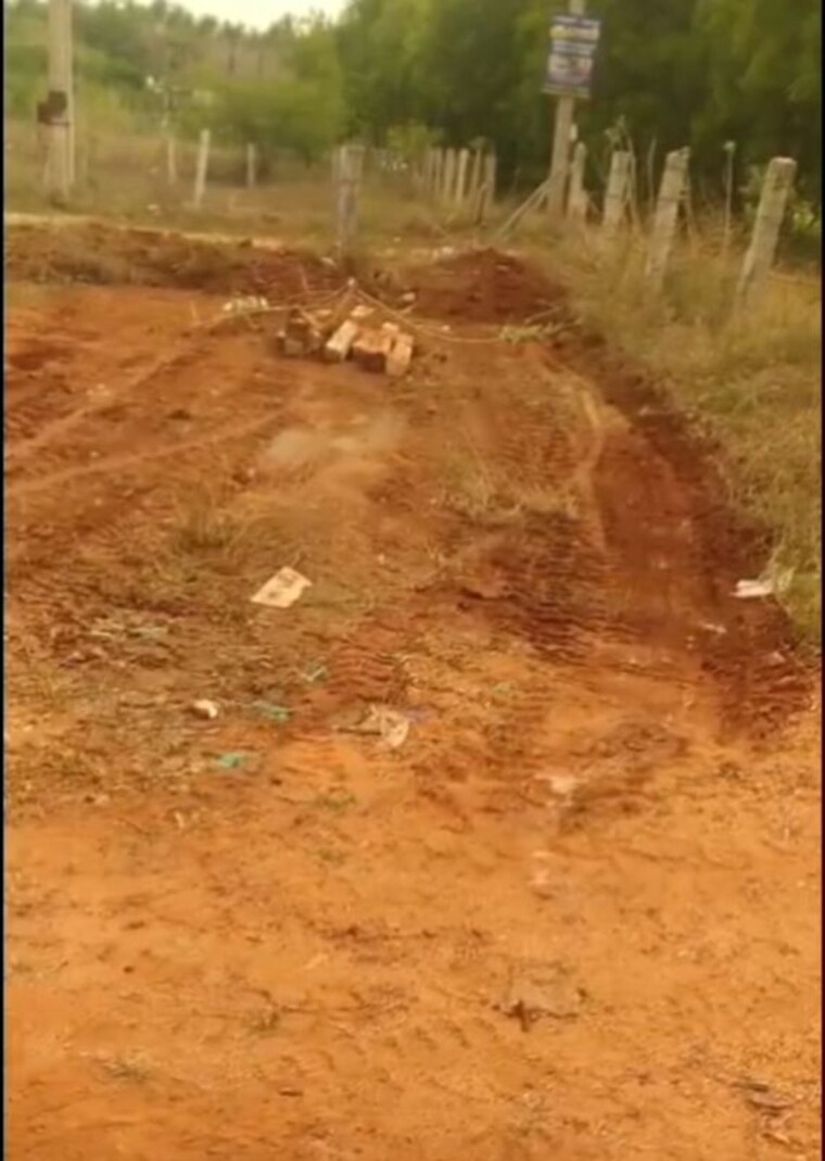 Rental Commercial Land 5000 Sq.Ft. in Perungudi Madurai - 10411655