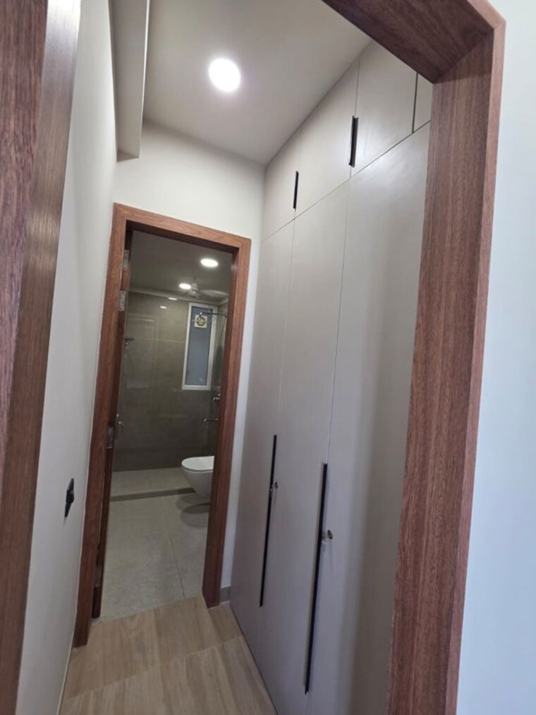 Rental 2 Bedroom 1500 Sq.Ft. Builder Floor in DLF Atria, Dlf Phase ii ...