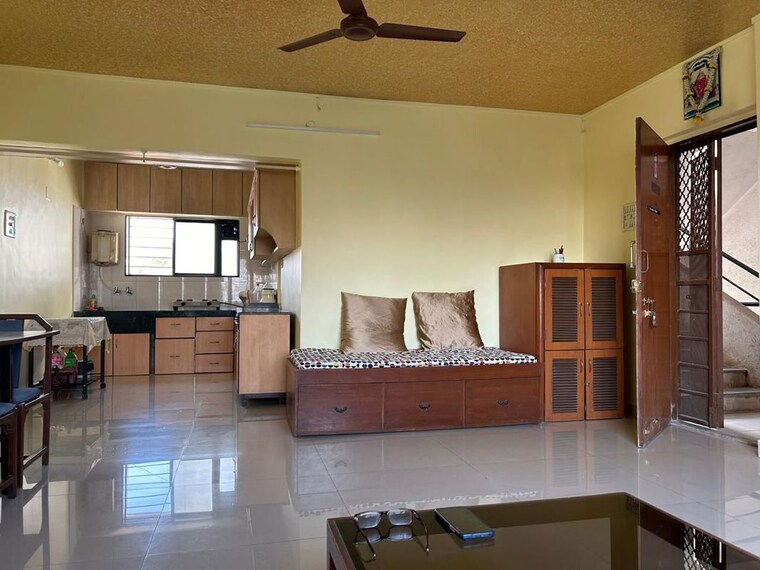 Rental 2 Bedroom 1000 Sq.Ft. Apartment in Dahanukar Colony Pune - 10456144