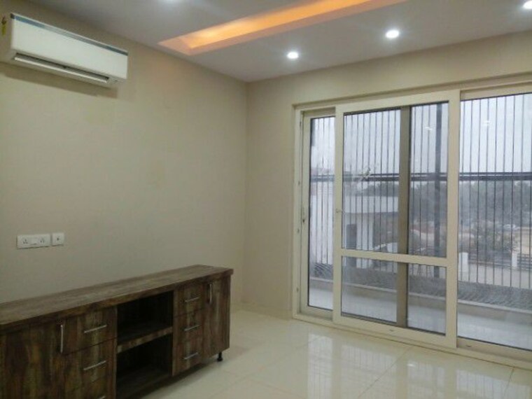 Rental 3 Bedroom 2700 Sq.Ft. Apartment in BPTP Amstoria Country Floor ...