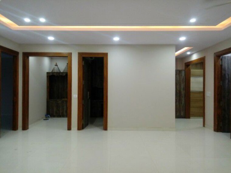 Rental 3 Bedroom 2700 Sq.Ft. Apartment in BPTP Amstoria Country Floor ...