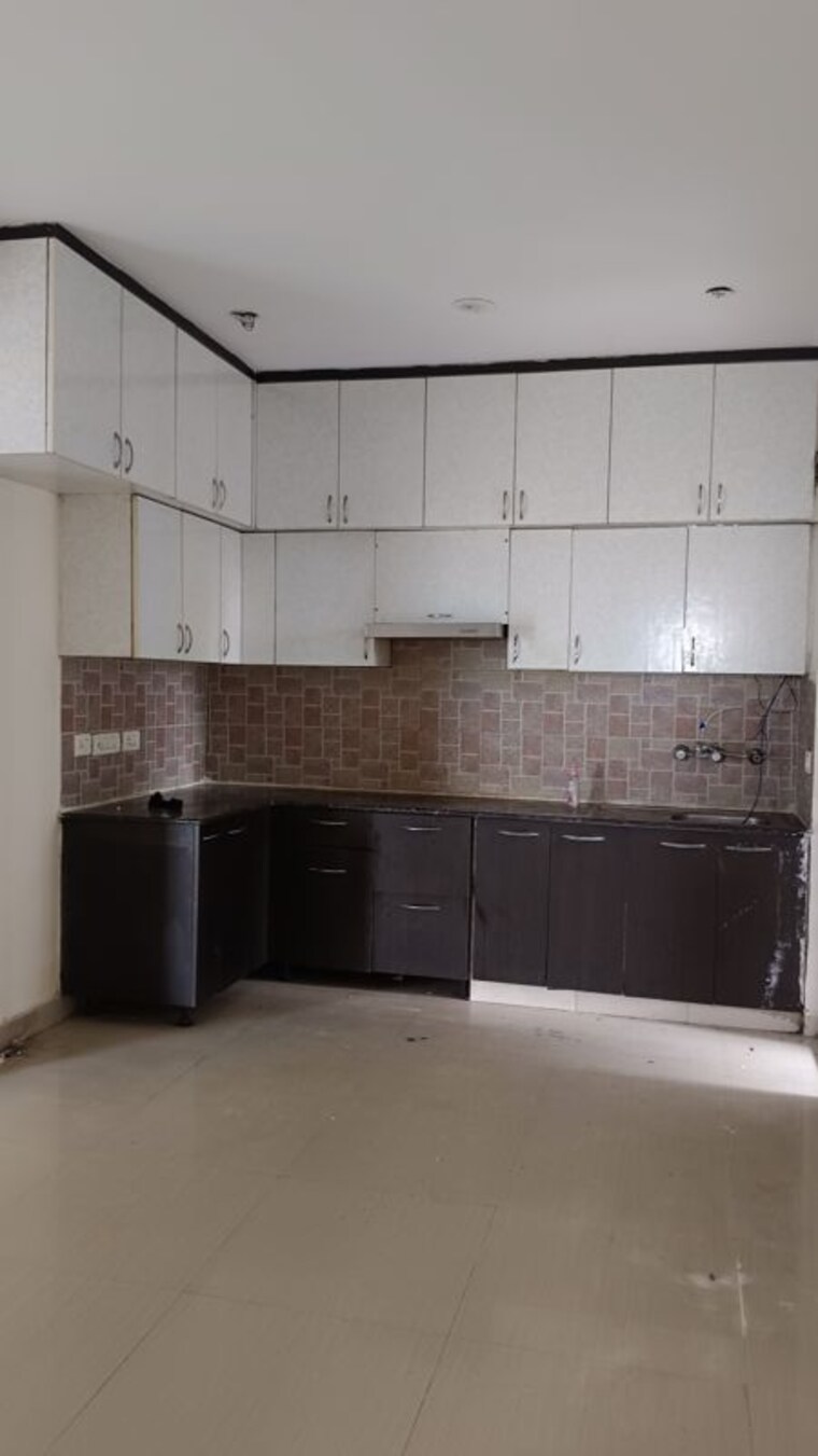 Rental 3 Bedroom 1505 Sq.Ft. Apartment in Saviour Park, Mohan Nagar ...