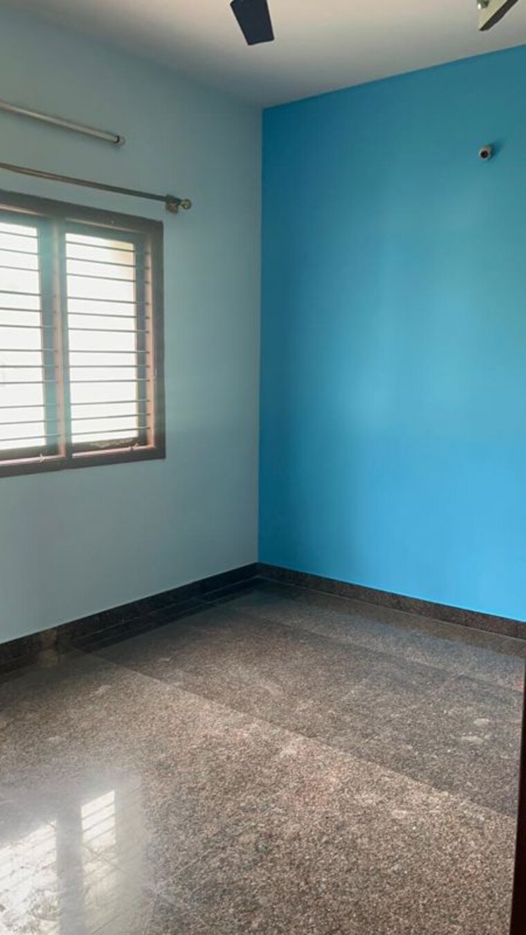 Rental 2 Bedroom 800 Sq.Ft. Builder Floor in Kanaka Nagar Bangalore ...